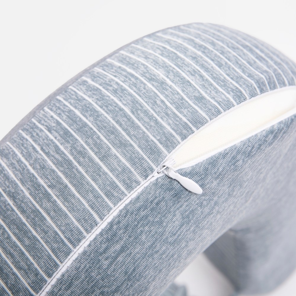 SNOW TOUCH 涼感記憶頸枕 浪花藍｜HOLA 和樂家居｜HOLA 和樂家居