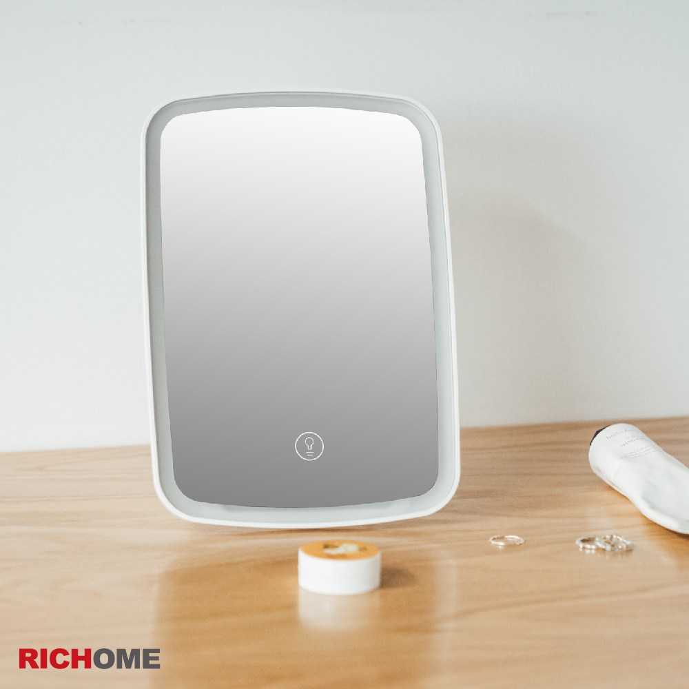 【RICHOME】艾薇LED桌上鏡白色｜衛浴設備｜特力屋．特力屋線上購物